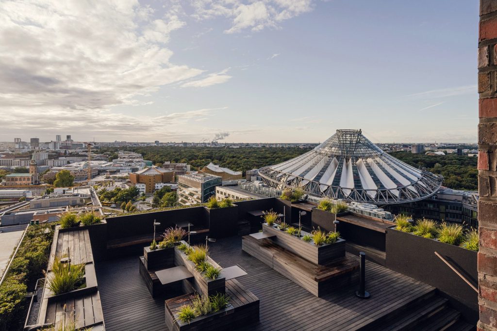 Freshfields Bruckhaus Deringer – Kinzo