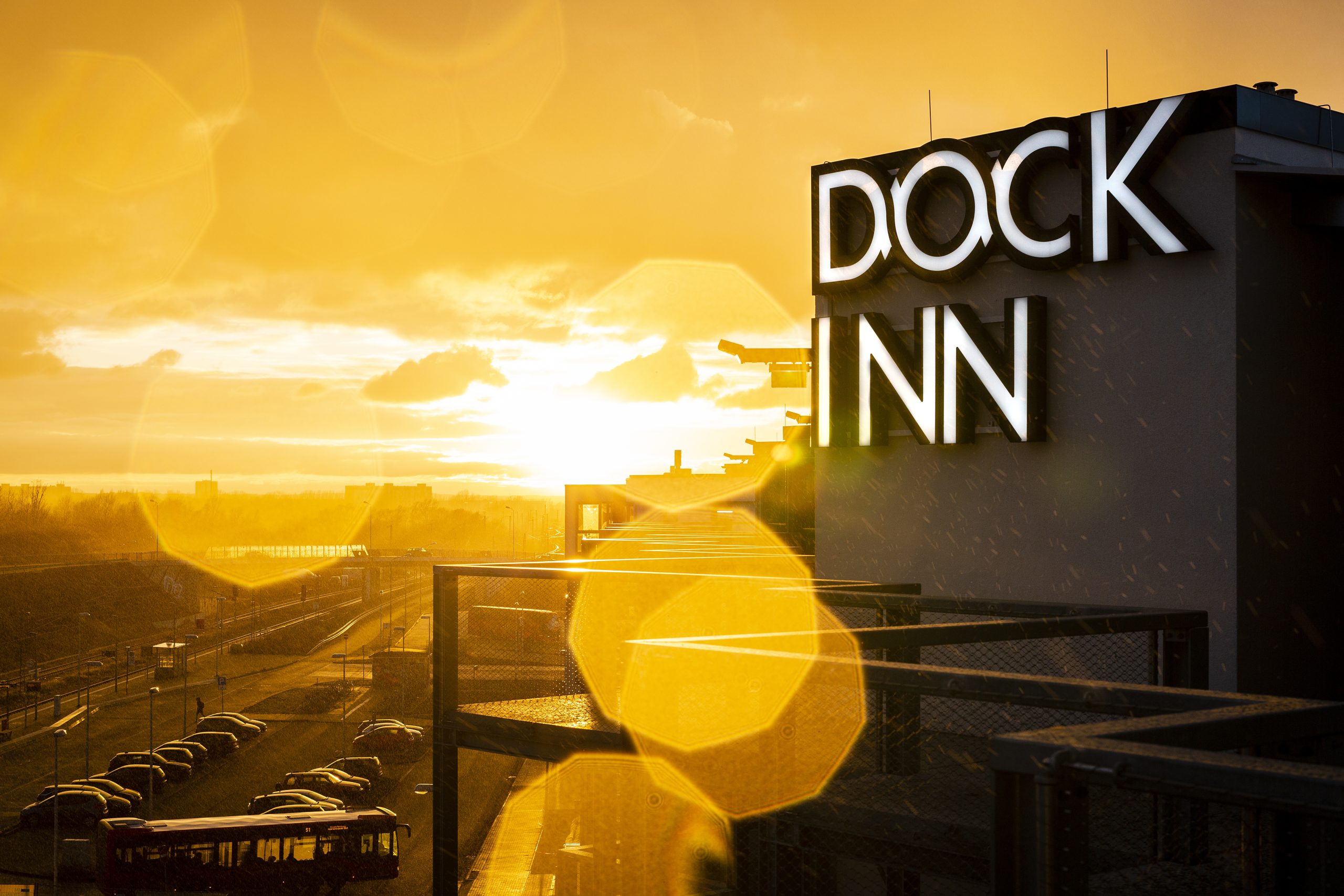 DOCK INN – Kinzo