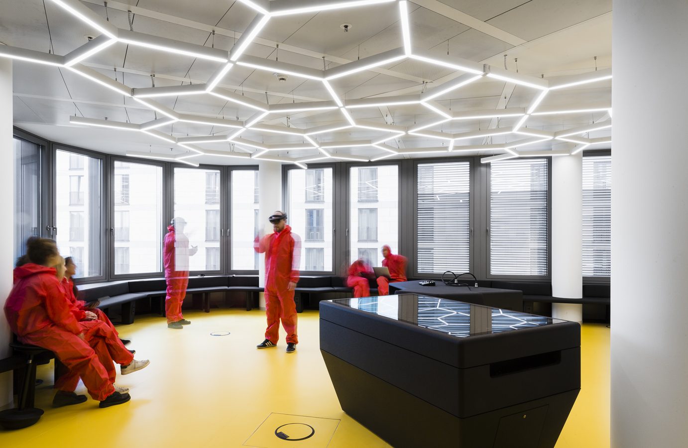 EY Wavespace – Kinzo