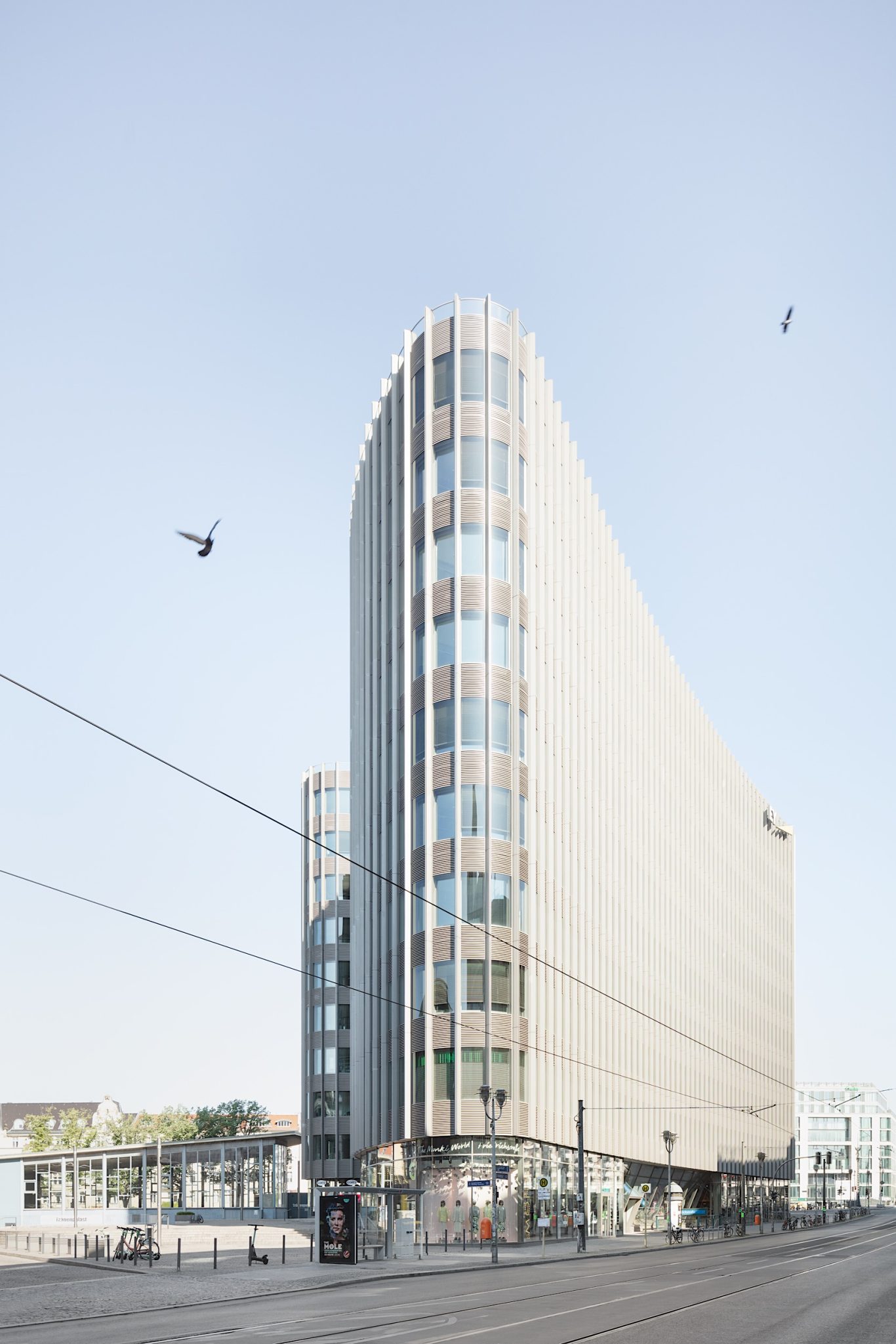 EY Wavespace – Kinzo